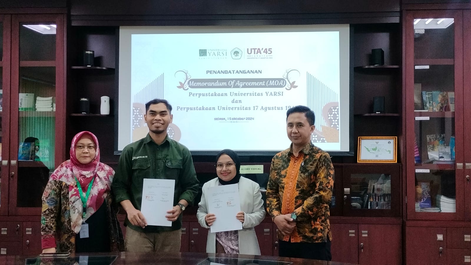 Penandatanganan MOA Antara Perpustakaan YARSI dan Perpustakaan UTA 45: Sinergi untuk Peningkatan ...